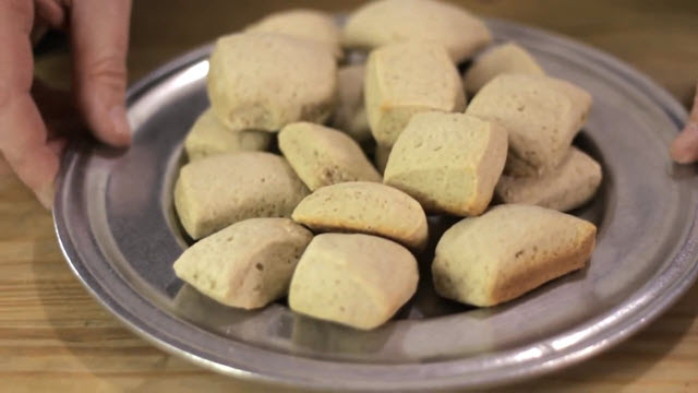 Early American Christmas Cookie | Savoring the Past
