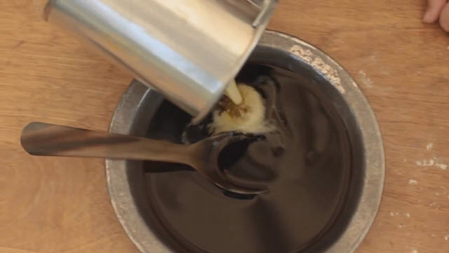 Baking Simple Gingerbread | Savoring the Past